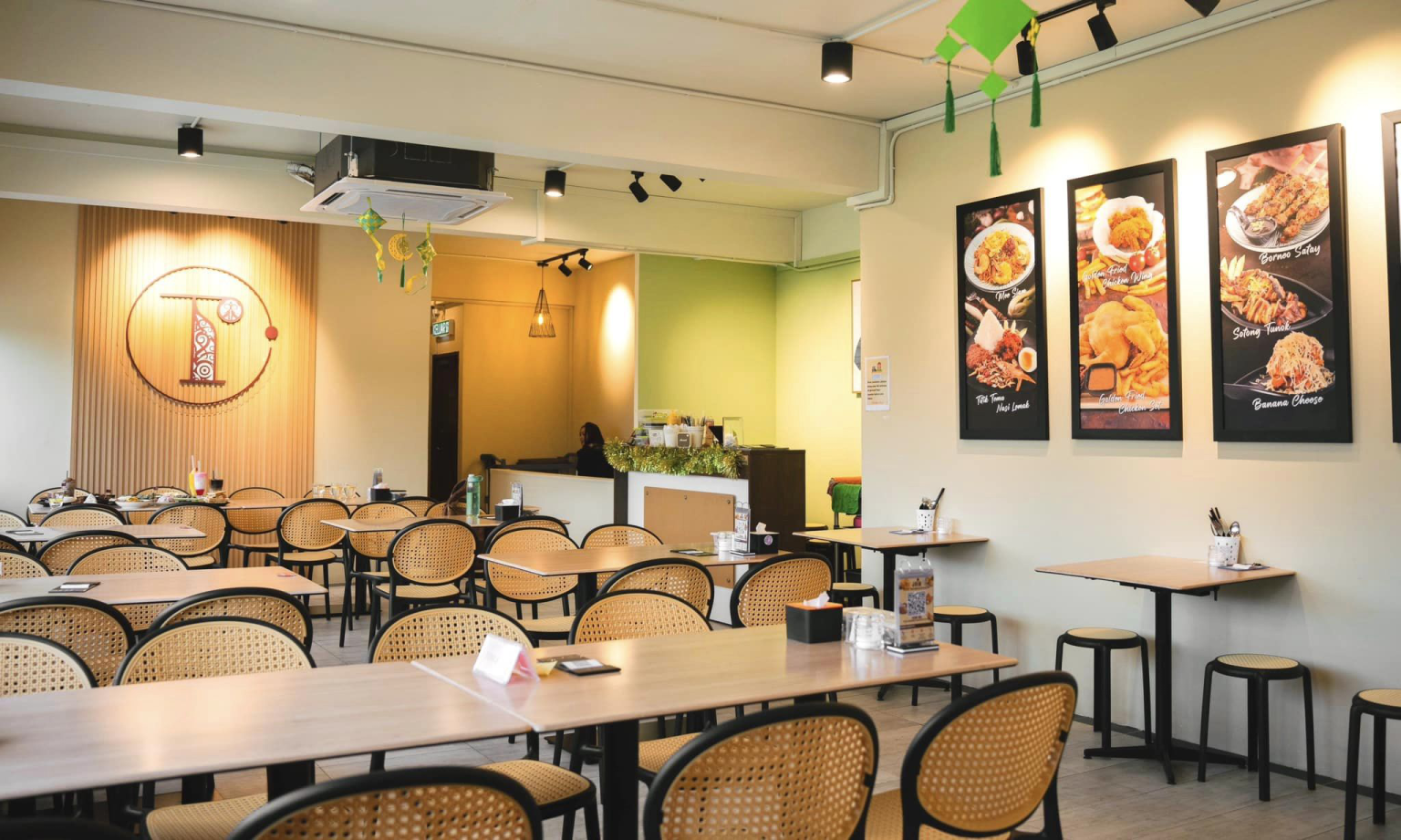 13 Cafe Menarik di Kuching Sarawak